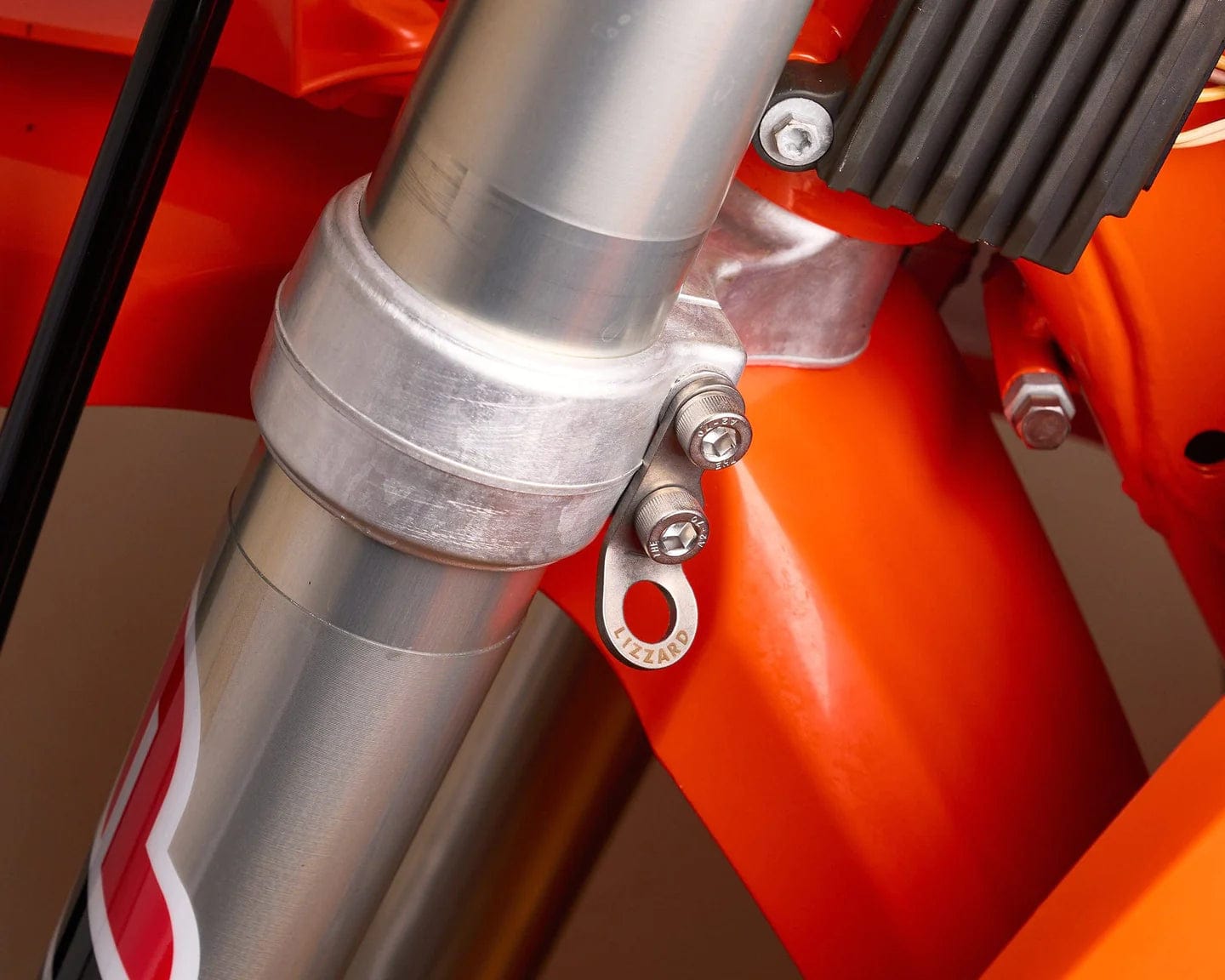 Triple Clamp Tie Down Bracket – lizzardsa